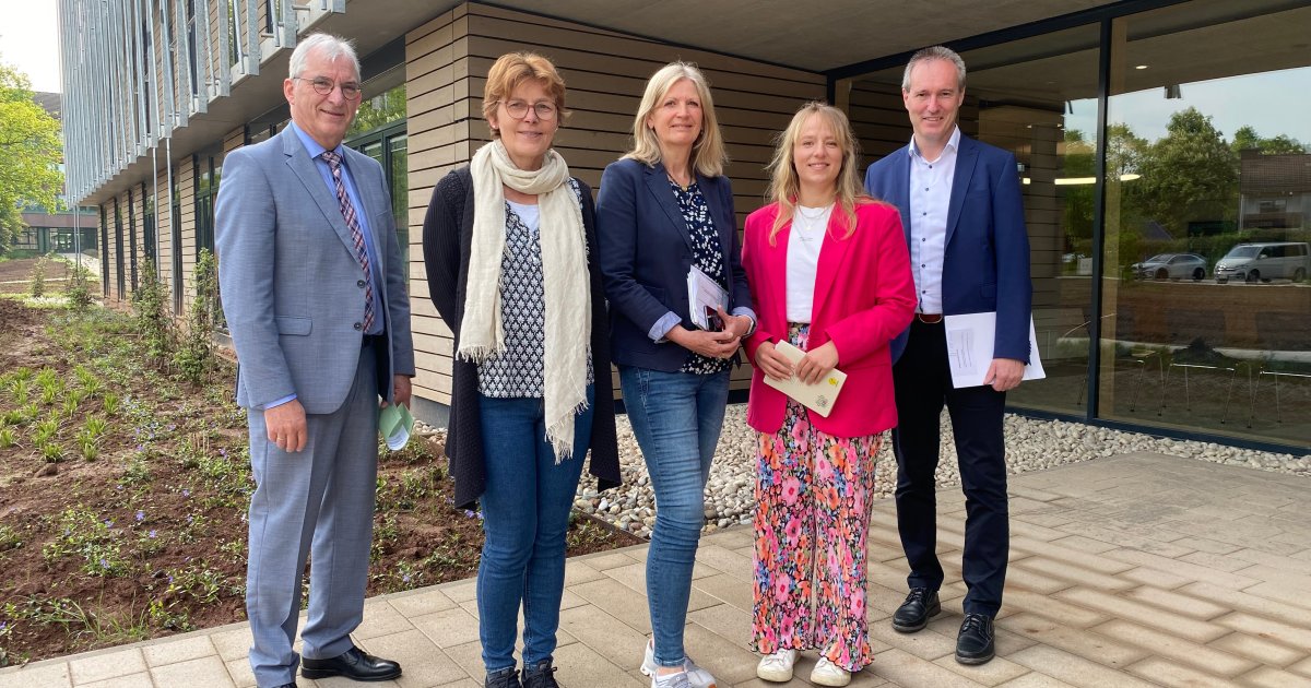 Aus Frauenbüro wird Fachdienst Frauen und Chancengleichheit | landkreis ...